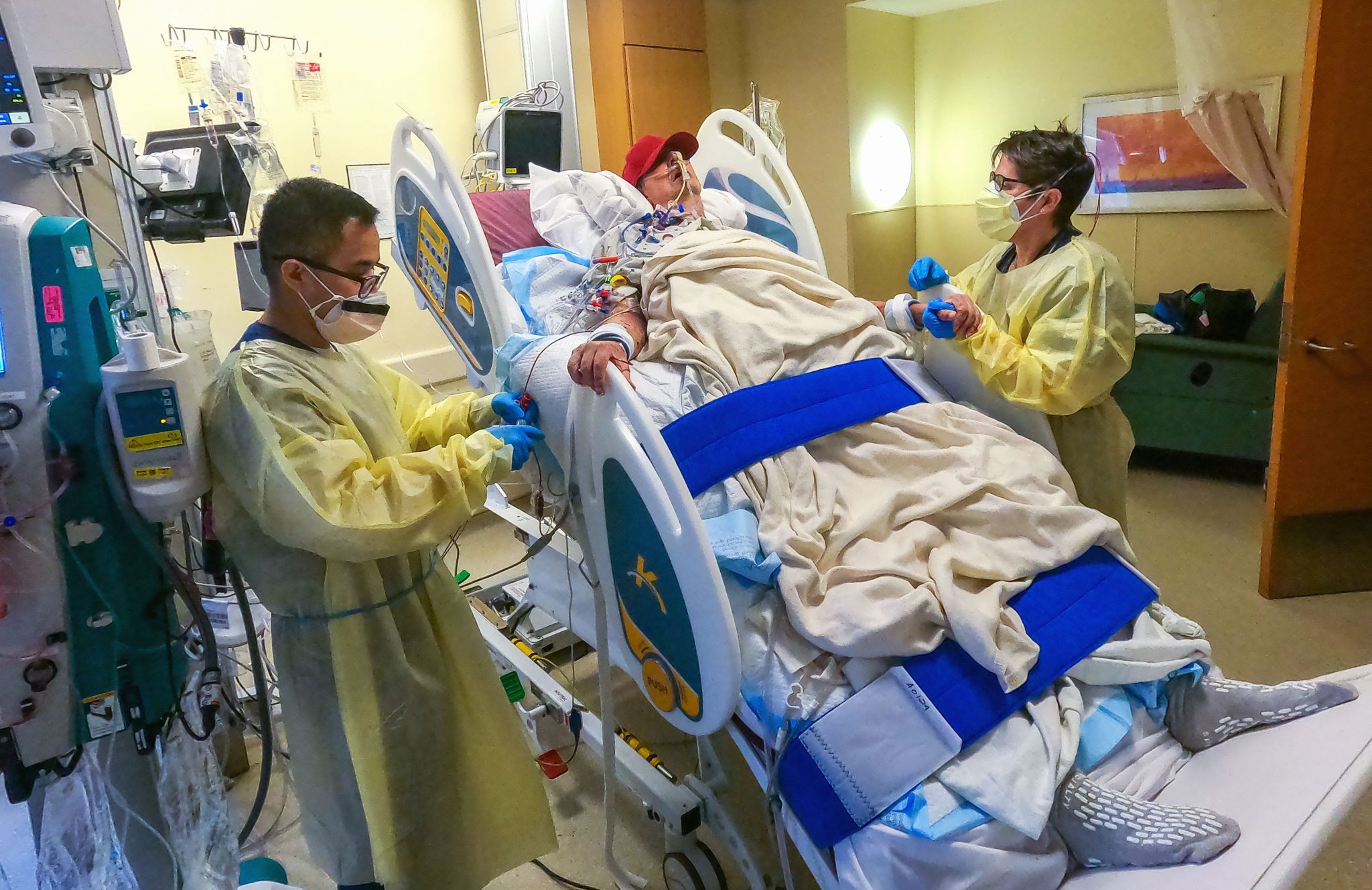 Groundbreaking Surgery: UMSOM Team Makes History with First Transplant ...